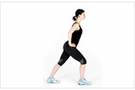 Waden-Hüft-Dehnung in Schrittstellung mit Stretch des oberen Rücken ...